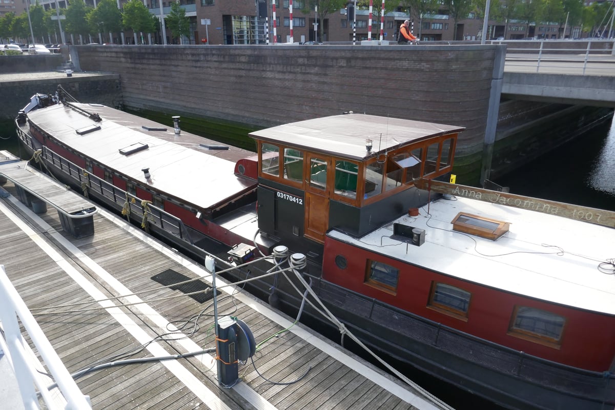 Woonboot huren Rotterdam (25) - Boek unieke overnachtingen